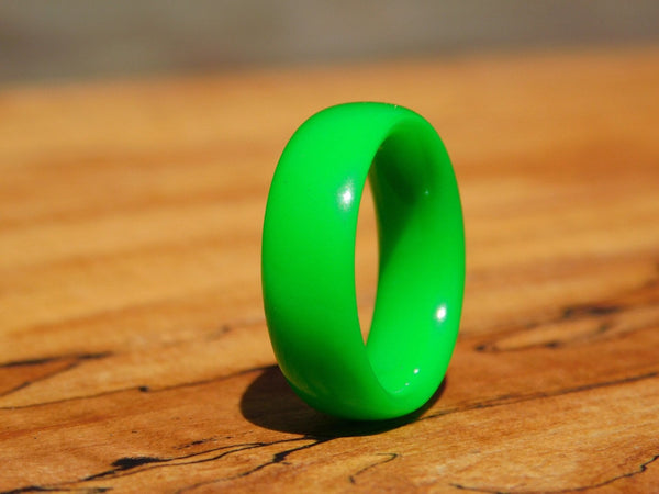 Neon Green Glow Ring – Bergk's Metal Works