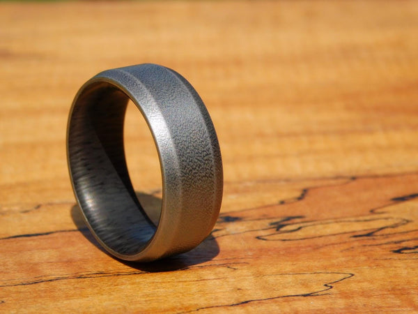 Stonewashed Titanium x Crosscut Carbon Fiber – Bergk's Metal Works